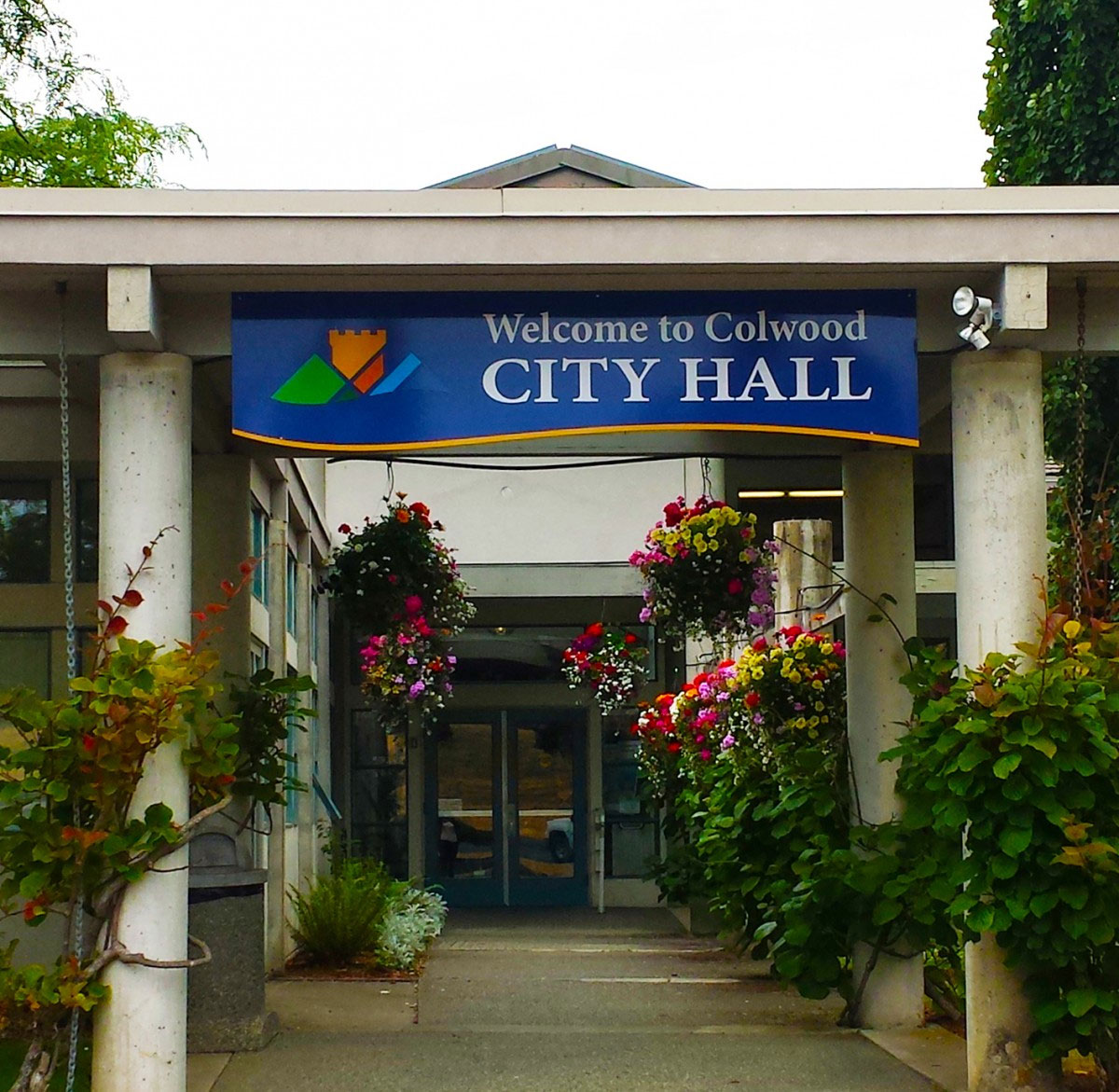City of Colwood receives signage improvements for visitors and ...