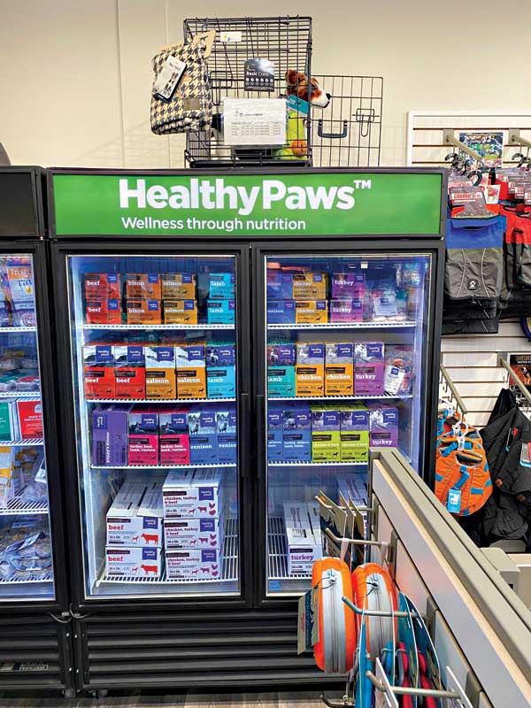 The purrfect signage - Sign Media Canada