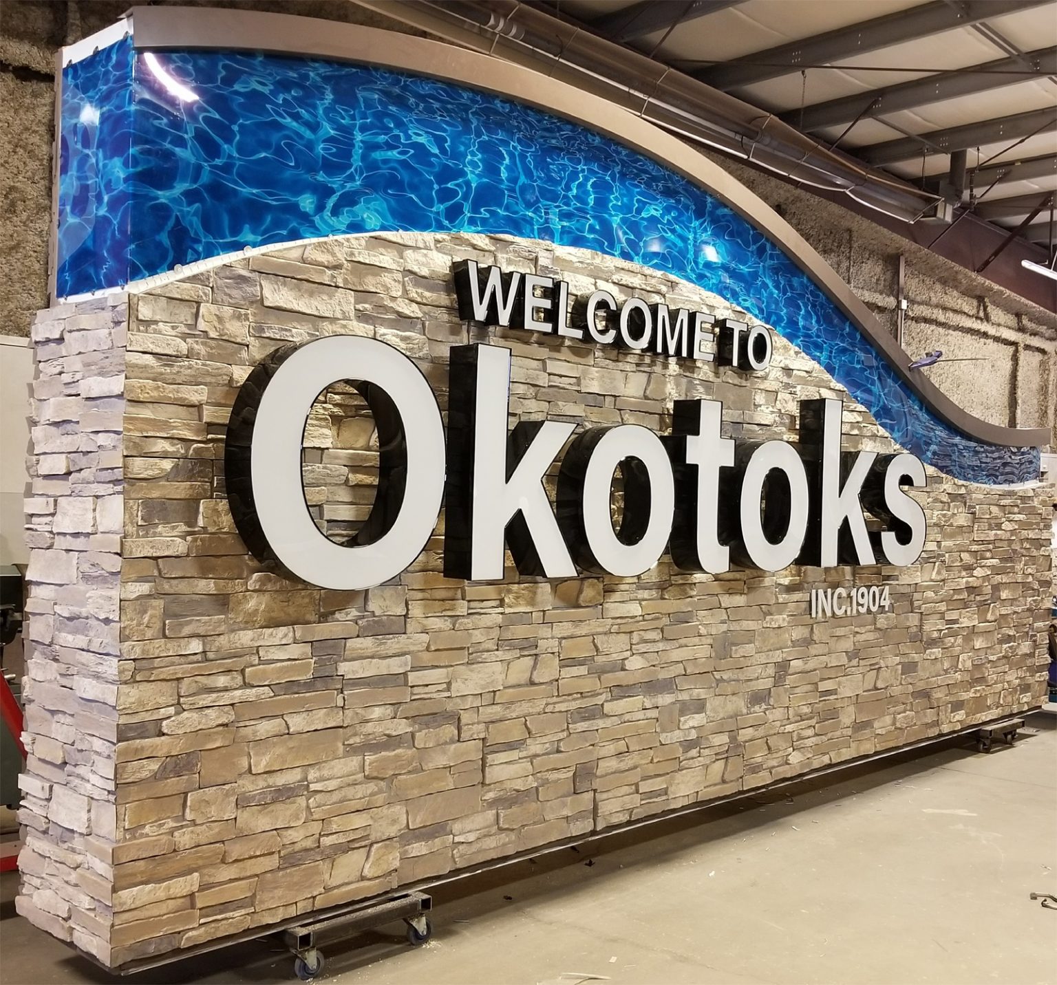 Alberta town’s welcome signage faces issues with illumination - Sign ...