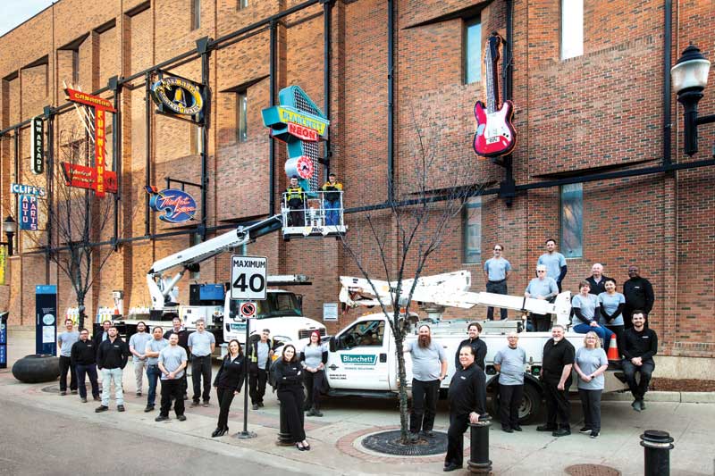 A family love affair - Sign Media Canada